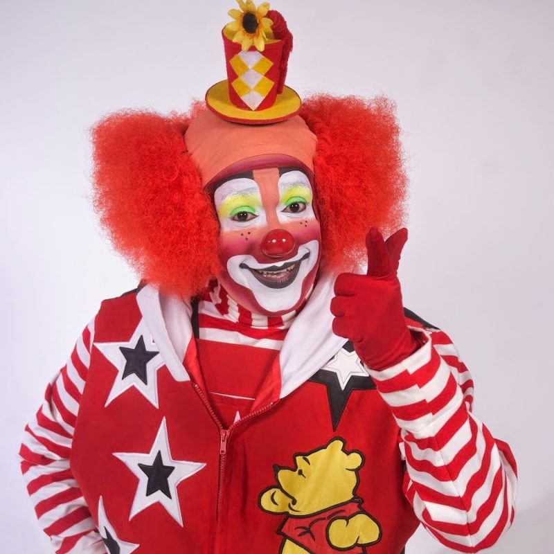 Chiquitos y grandotes acompañaron a Pipo en su festejo de sus 25 años ...