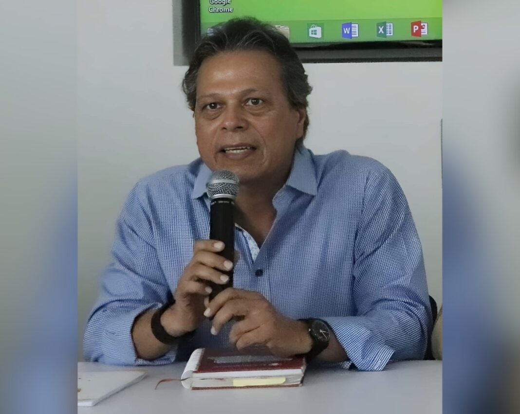 Promotor cultural Donald Méndez Quintana fallece por un potente infarto - La Nueva Radio YA