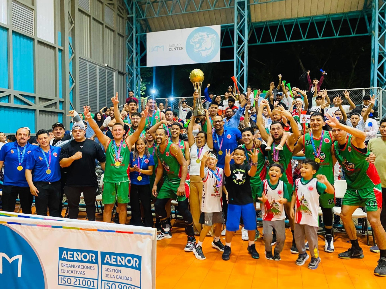 Brumas de Jinotega tetracampeones del baloncesto nacional tras vencer a los Jaguares UAM - La ...