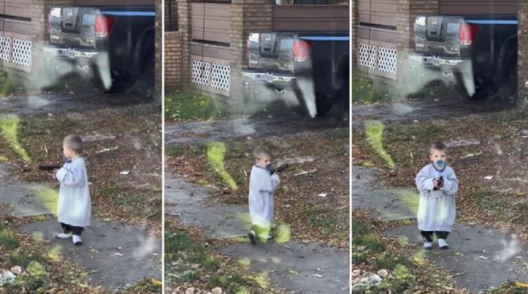 IMPACTANTE VIDEO: Un bebé pasea con una pistola en las manos, en ...