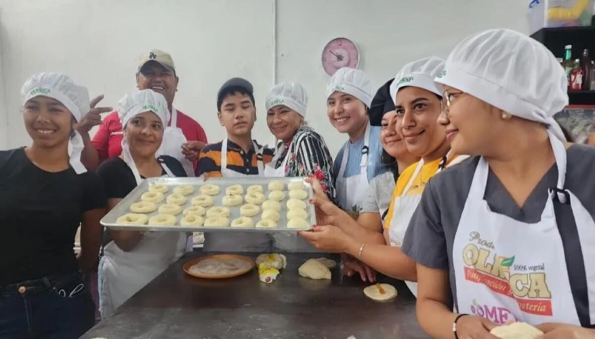 Emprendedores impulsan Merienda Escolar con Mini Bollería Saludable ...