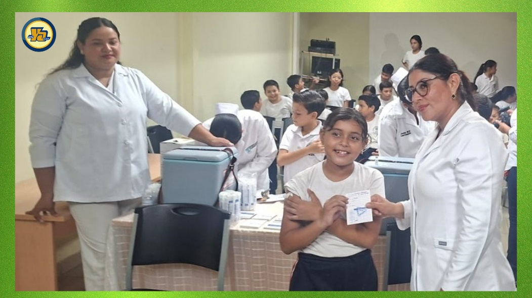 Estudiantes del Colegio Bautista El Calvario reciben vacuna contra el ...
